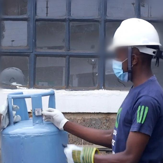 Outdoor Scratch Resistance Permenant Barcode Tag Oil Proof